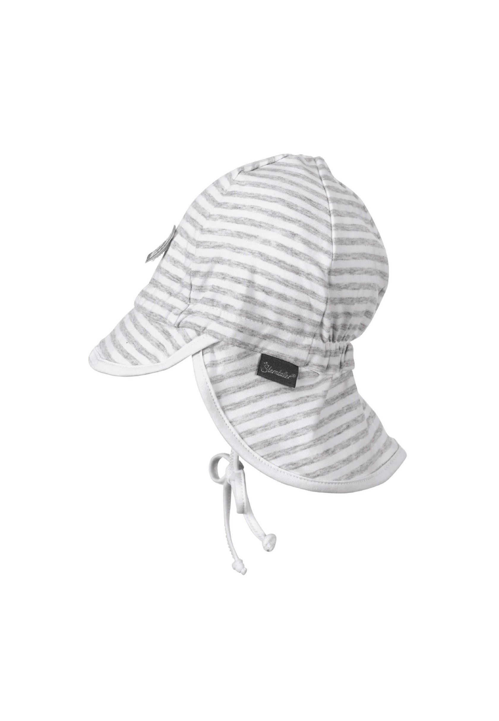 OCS Hat with visor and neckflap, navy and white ★ | sterntaler.com